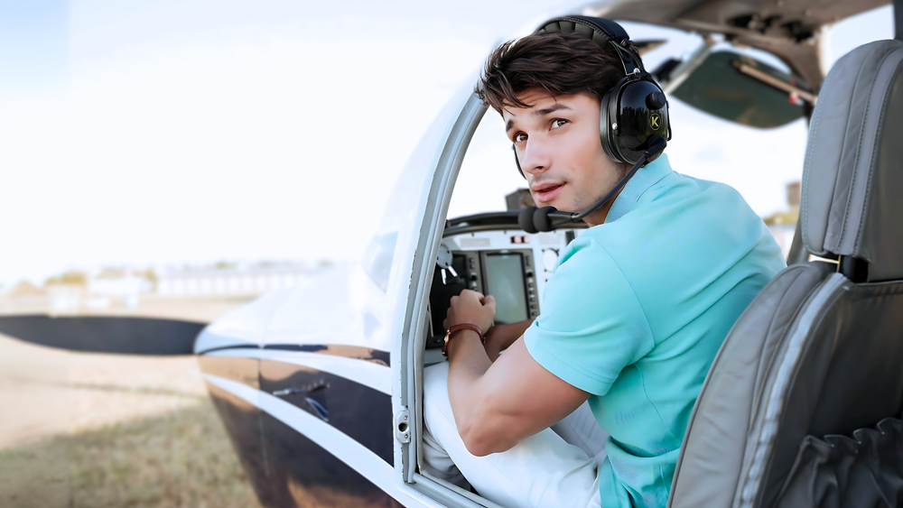 How to Start Flying Planes for Beginners | 7 Step Guide – KORE HEADSET LLC
